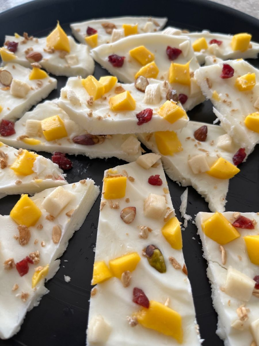How To Make Frozen Yogurt Bark – Easy, Healthy, and Kid-Friendly ...